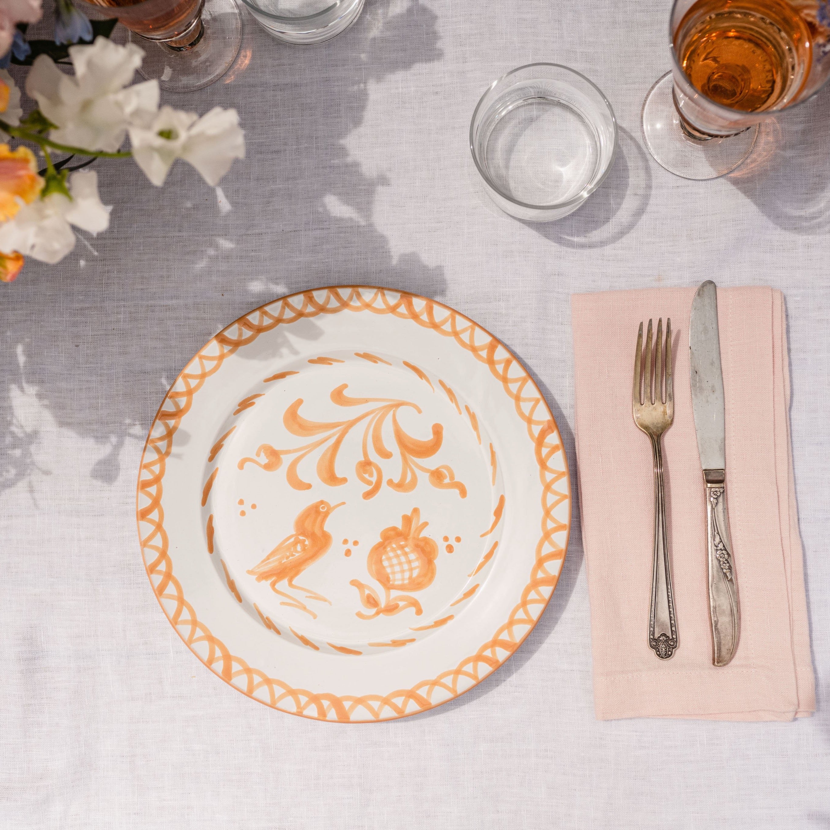 Dinner plate with hand painted designs – Pomelo Casa