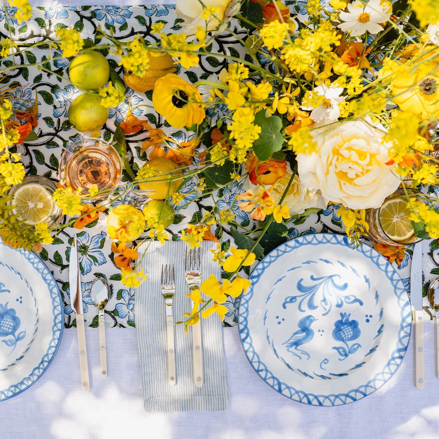 Dinner plate with hand painted designs – Pomelo Casa