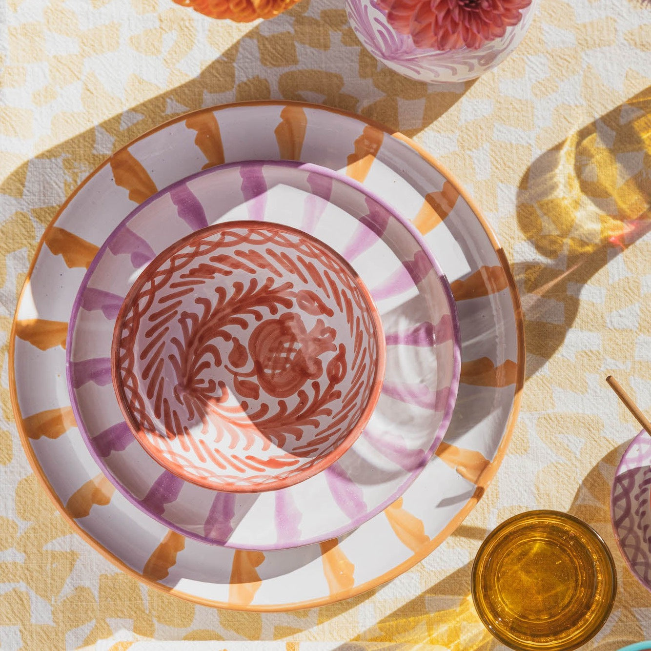 Dinner plate with candy cane stripes – Pomelo Casa