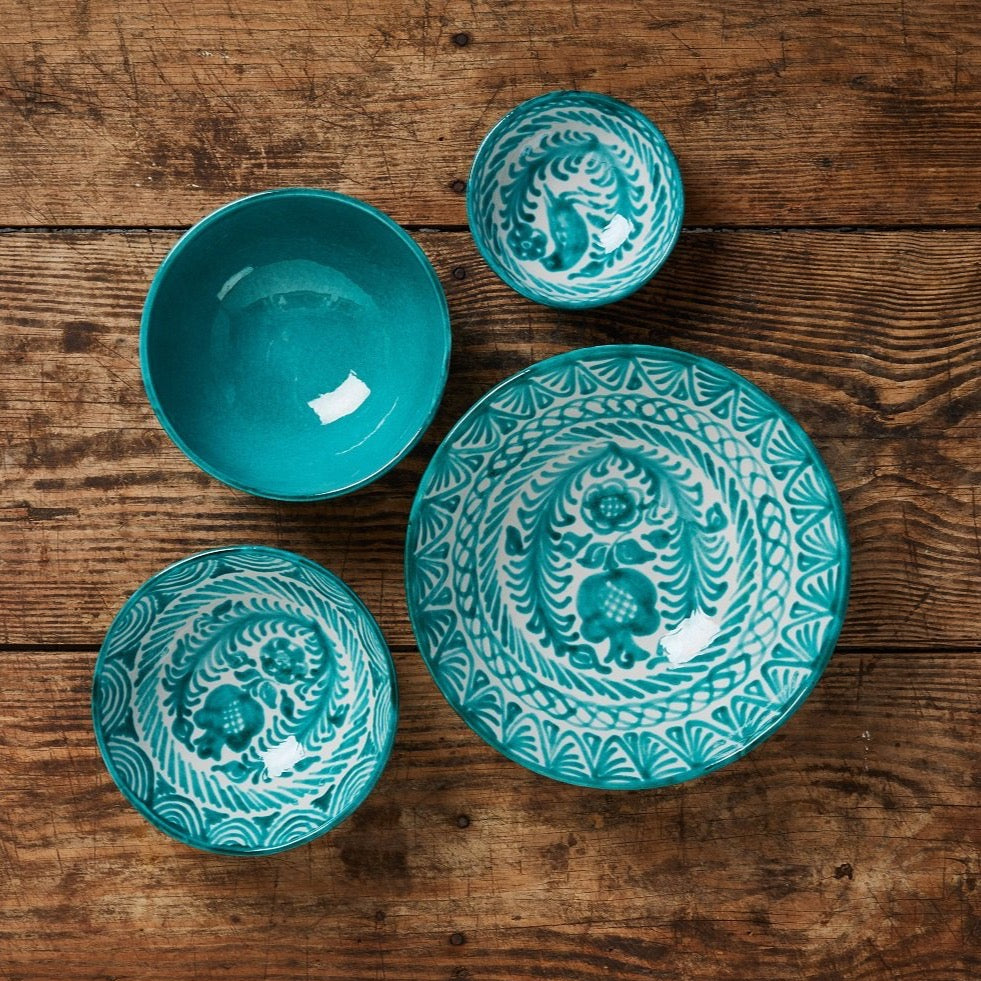 Large bowl with hand painted designs – Pomelo Casa